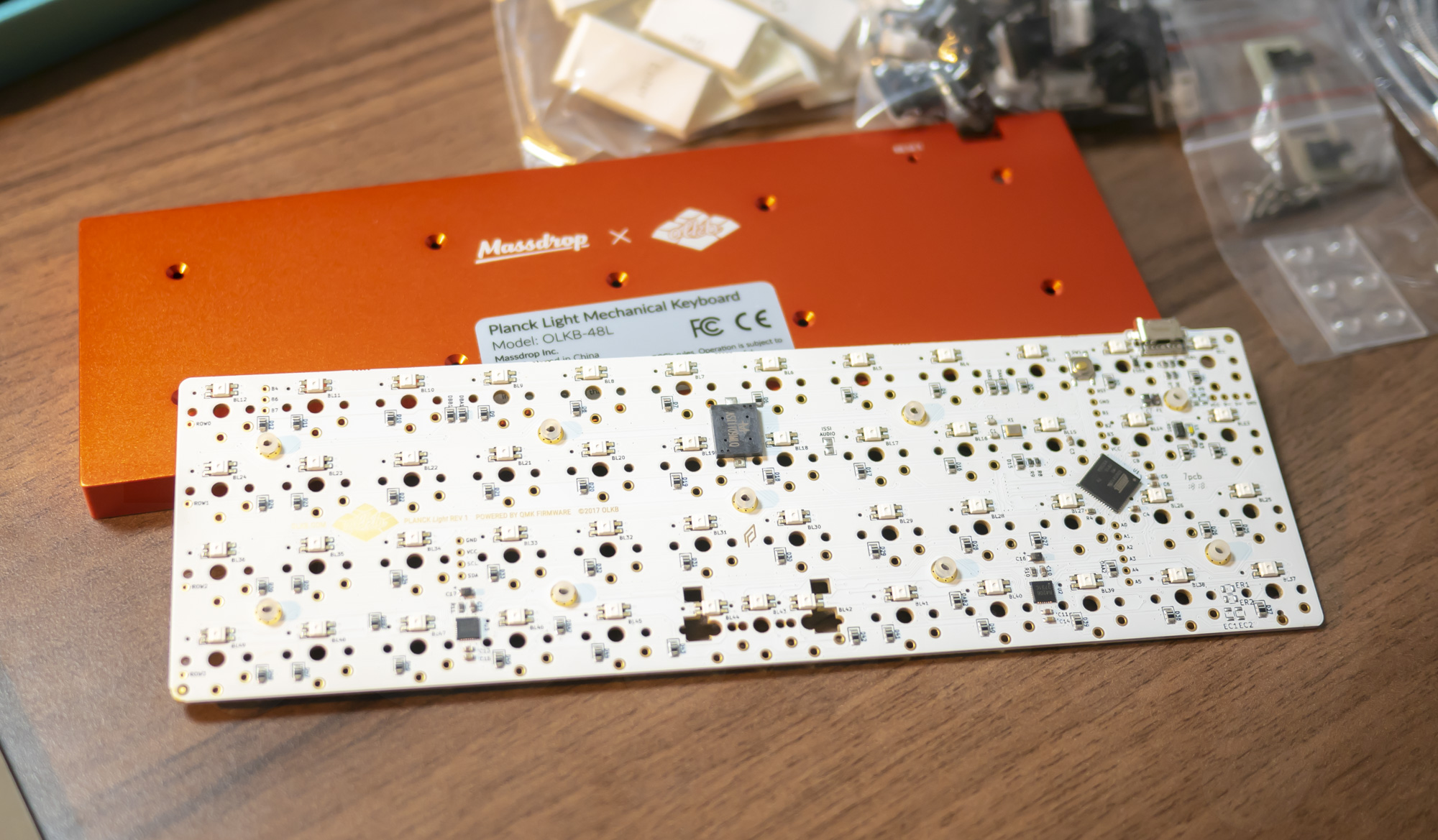 ロープロファイル”Choc”スイッチ対応Planck「Planck Light」到着！ – Romly