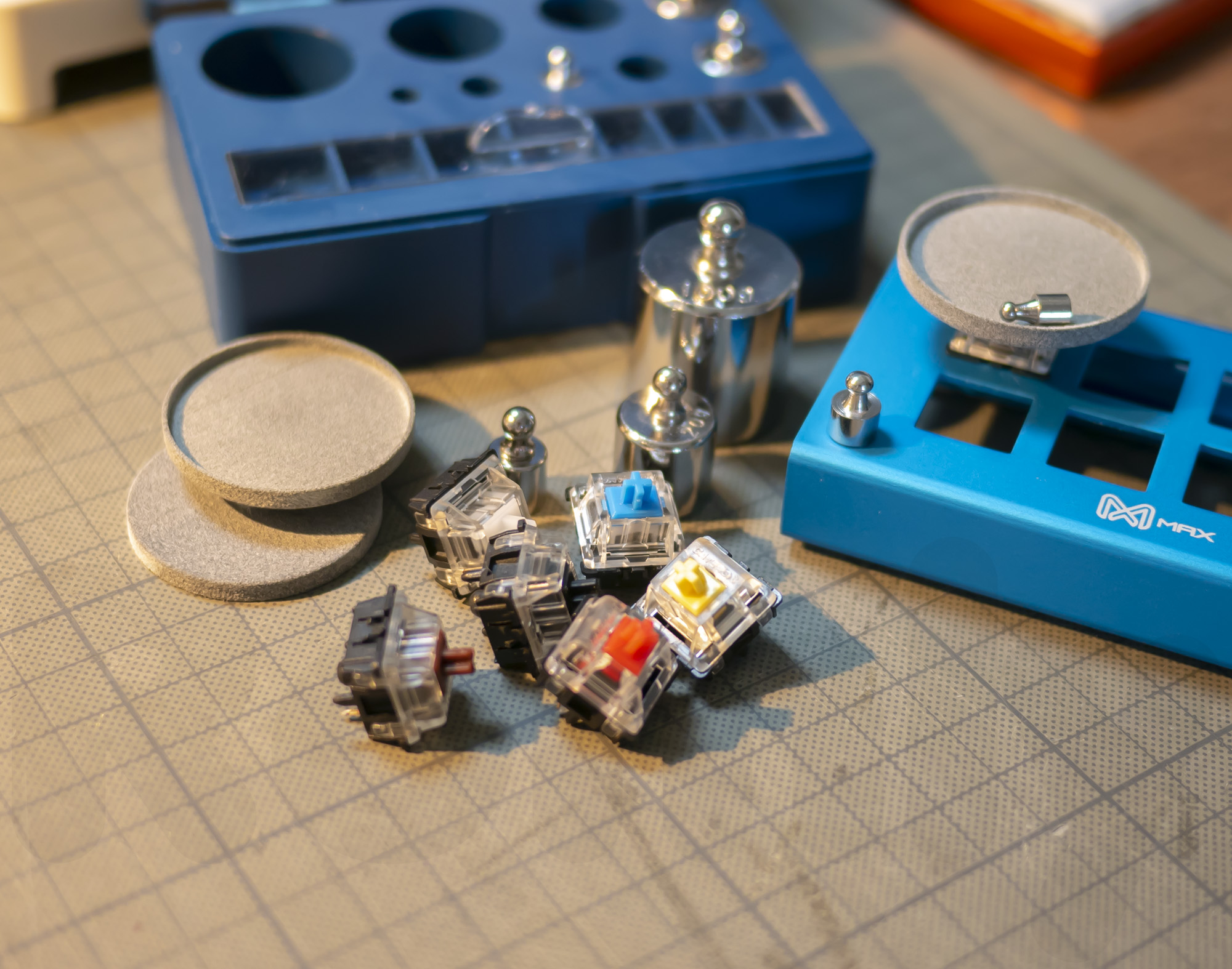 Keyboard Summer Science Project: Let’s experiment switches weight⚖️ – Romly